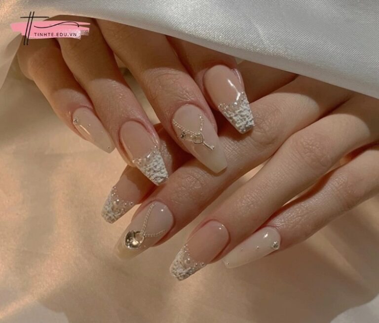 Tổng hợp 225+ mẫu nails đẹp cực xinh HOT TREND mới nhất